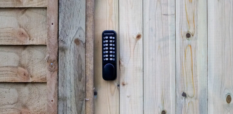 Keyless combination lock for wooden gates | Gatemaster Locks